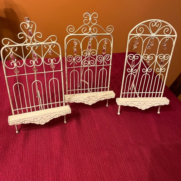 Accents | Elegant Wire Stands | Poshmark